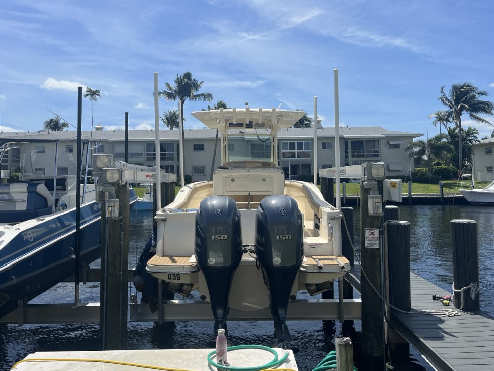 Hurricane Boat Lift - 4-Post Boat Lift - Boat Lift Installation - Boat ...
